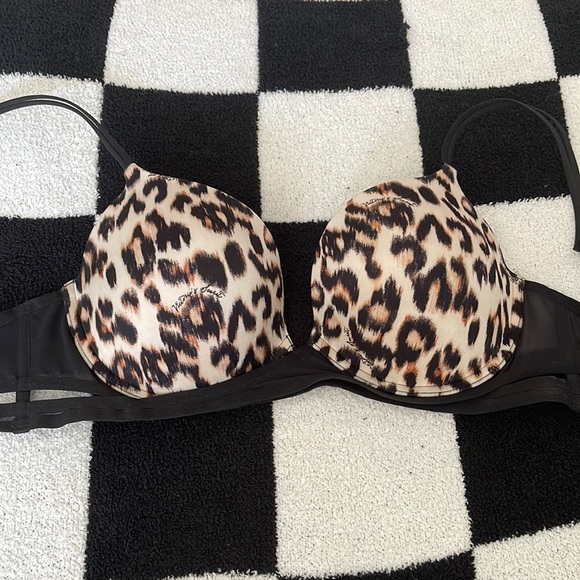 Victoria's Secret | Intimates & Sleepwear | Vs Very Sexy Push Up 32ddd ...